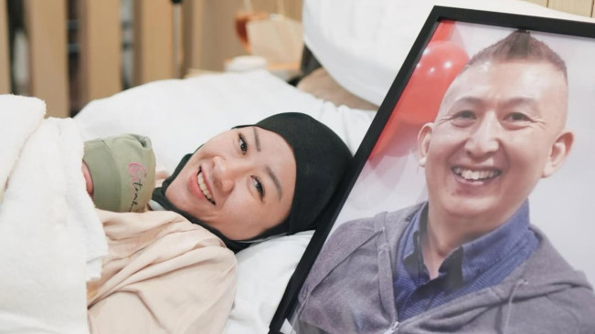 Penuh Haru! Ini Potret Persalinan Normal Fanny Kondoh, Istri Mendiang ...