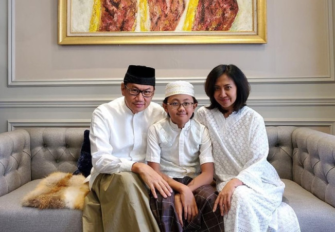 Biodata dan Agama Emiliana Indri Alias Yola