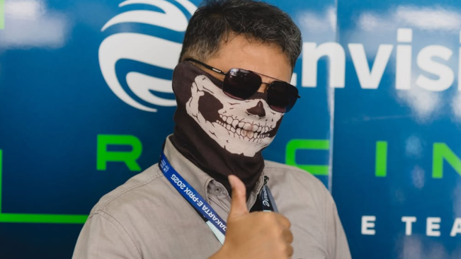 Profil Om Motomobi, Influencer Otomotif Viral karena Dipalak Tukang ...