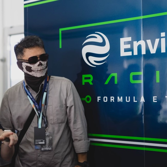 Profil Om Motomobi, Influencer Otomotif Viral karena Dipalak Tukang ...